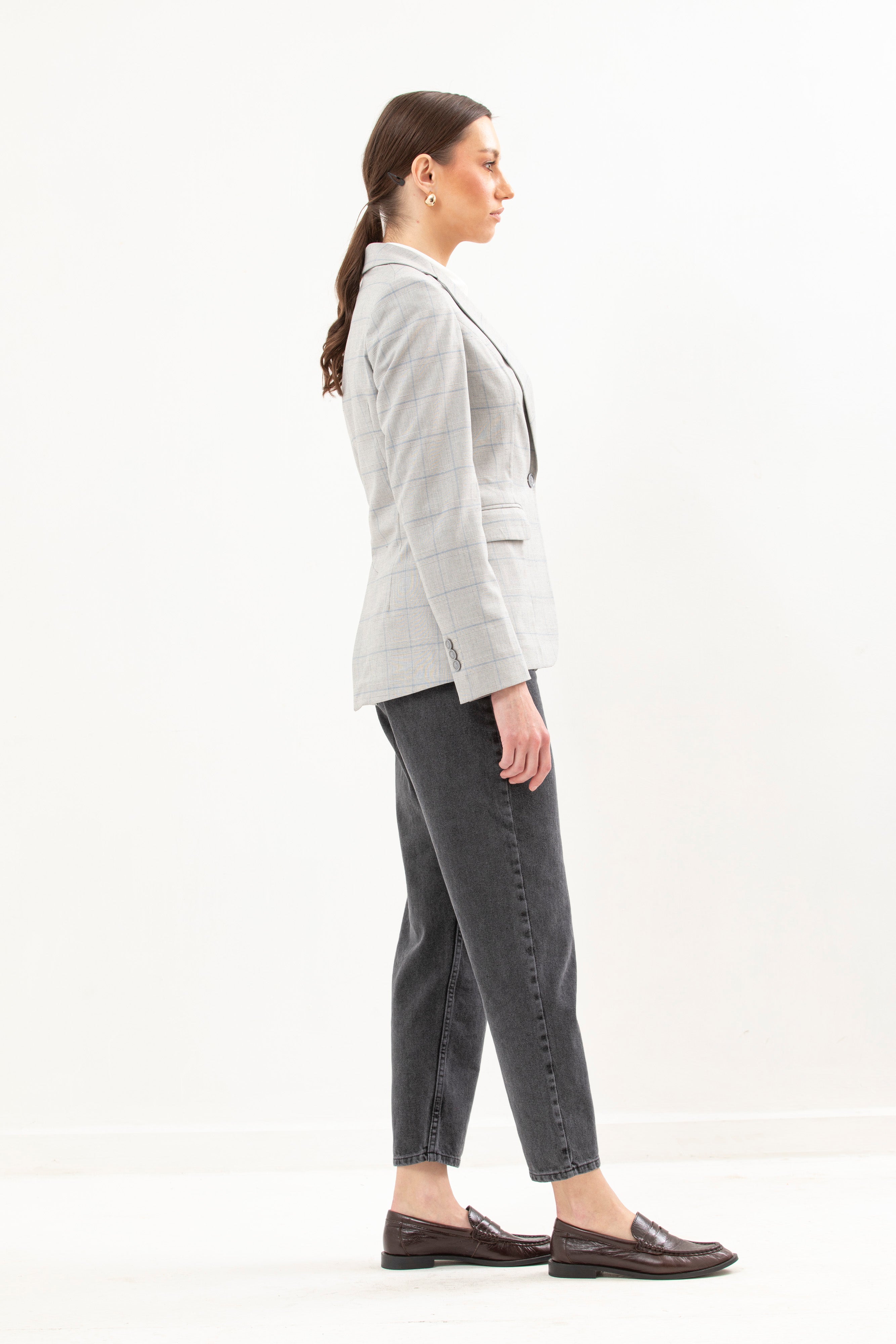Single Breasted Blazer Featuring 1 Button, Notch Lapel and no lining – ZED